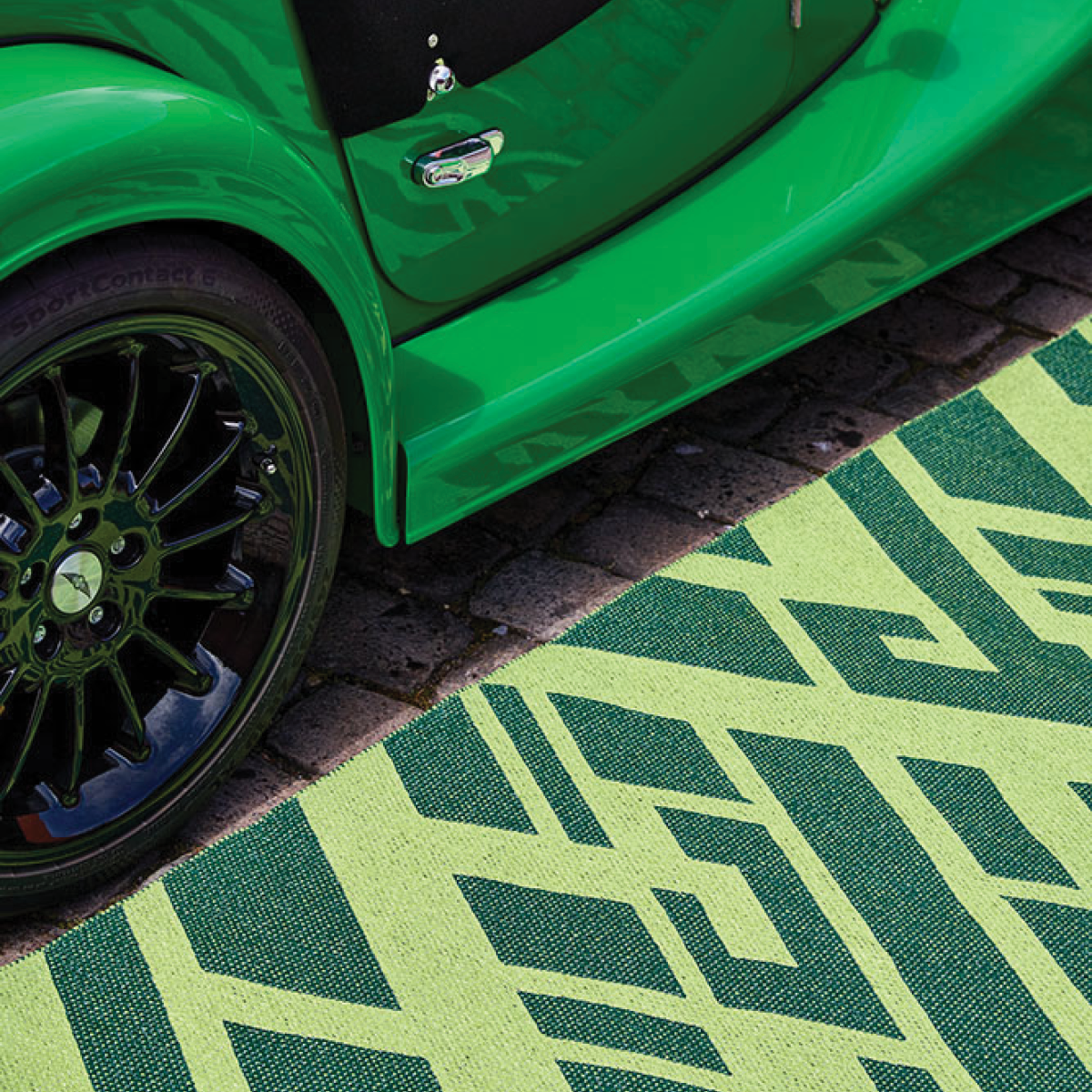 Uma Indoor / Outdoor Swedish Woven Plastic Rug, 10 Sizes in Eight Colo – FJØRN Scandinavian