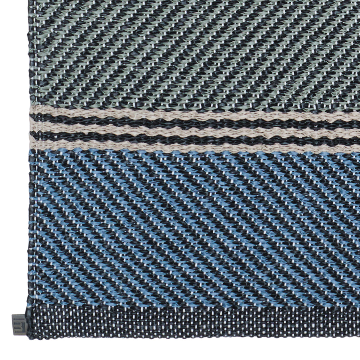 Mason Indoor / Outdoor Swedish Woven Plastic Area Rug, Two Sizes in Fi ...