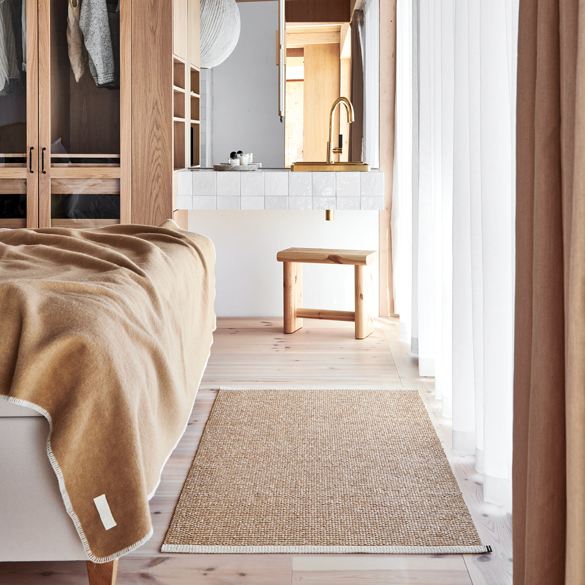 Mono Reversible Indoor / Outdoor Swedish Woven Plastic Runner Rug, 2 3/ ...