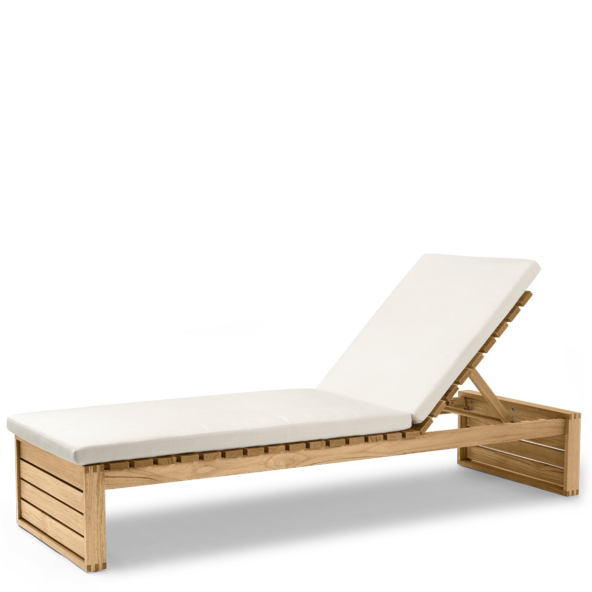 BK14 Indoor/Outdoor Sunbed with Cushion, Teak – FJØRN Scandinavian